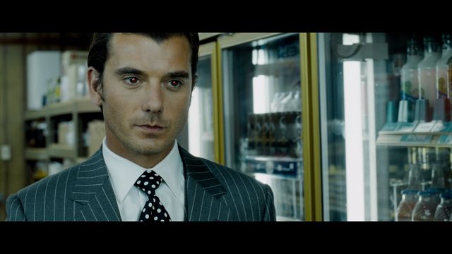 Constantine - 4K UHD Blu-ray Screenshots